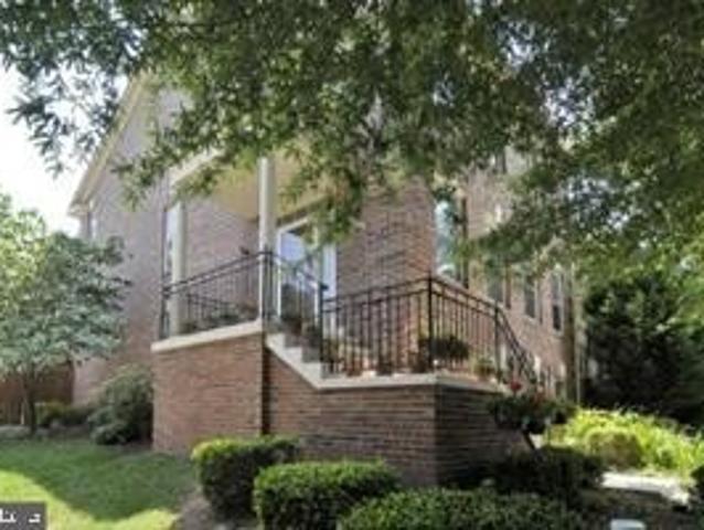 6506 Milva Ln, Springfield, VA 22150