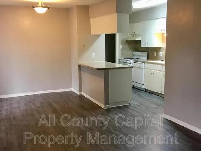 6506 S South First St, Unit 103, Austin, TX 78745 | MLS #5426 | Compass