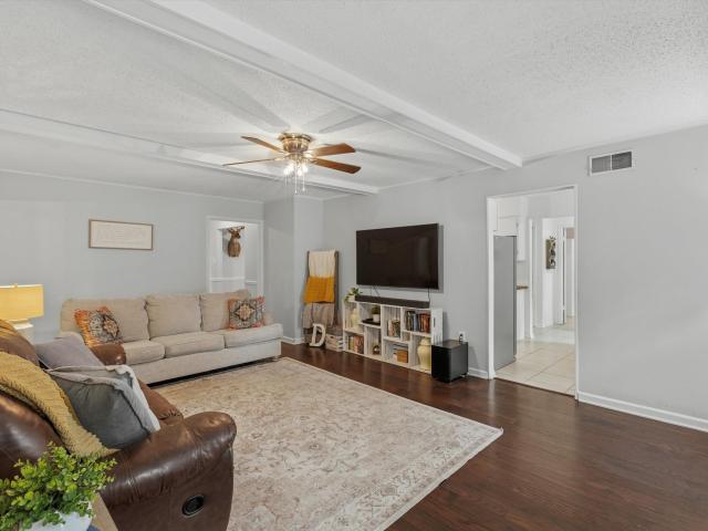 6508 ames cv