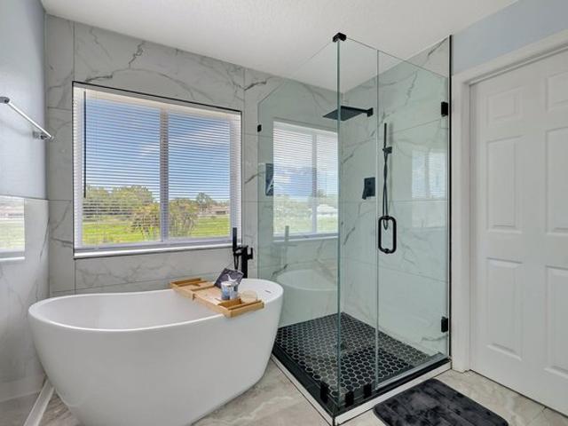 6509 NW Omega Rd, Port Saint Lucie, FL 34983
