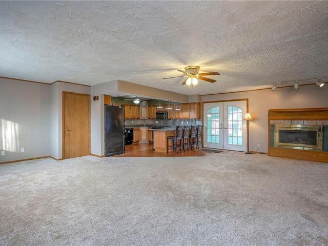 6509 NW Twin Oaks Drive