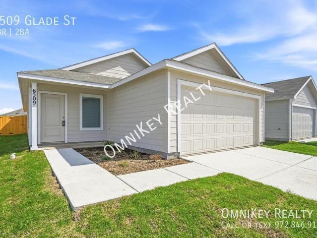6509 Glade St, 4 beds, 2 full baths