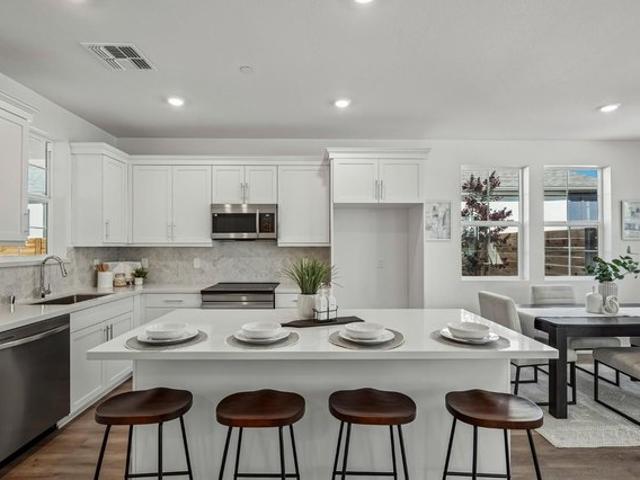 6509 Jacinto Ave, Sacramento, CA 95823