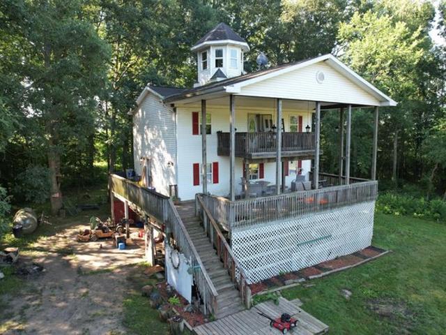 6509 Weston Rd, Allen, MI 49227