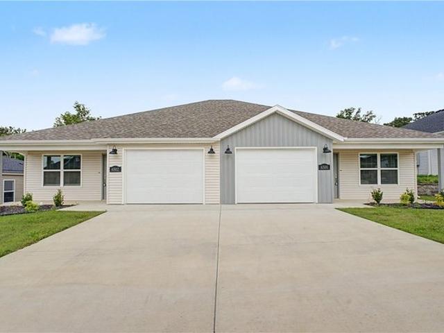 6500 and 6502 Kathleen St, Bentonville, AR 72713
