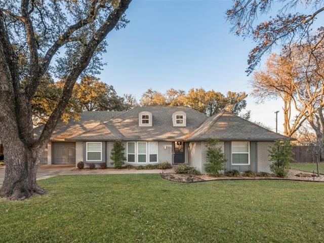 6500 Dakar Rd W, Fort Worth, TX 76116