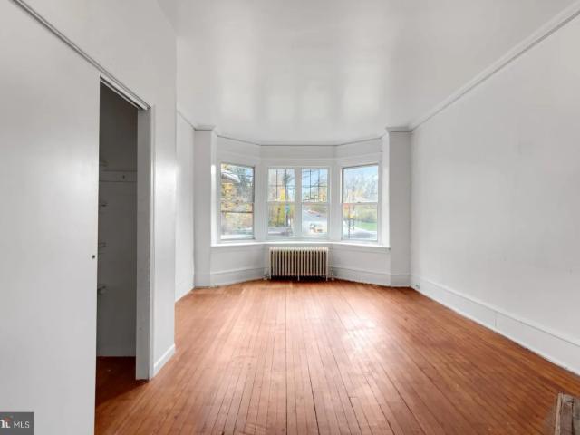 6500 Lincoln Drive