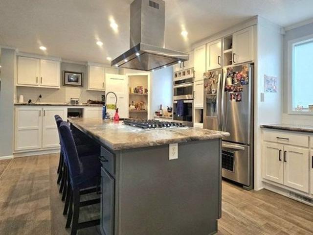 6500 Prince Blvd, Fenton, MI 48430