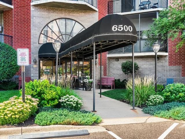 6500 Woodlake Dr Apt 601, Richfield, MN 55423