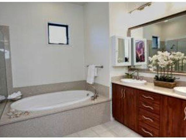 $6500 / 3br 1913ft² 3BD/3BA, Luxury Executive Townhome in Palo Alto, Close to Gunn High