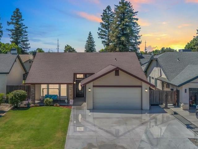 6501 Ambergrove St, Bakersfield, CA 93313