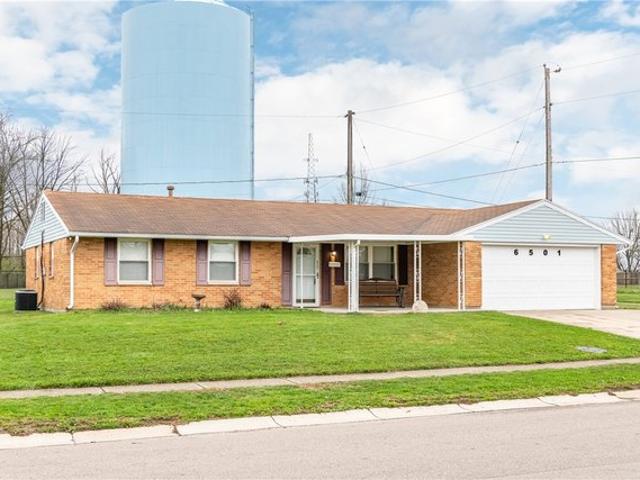 6501 Stonehurst Dr, Huber Heights, OH 45424