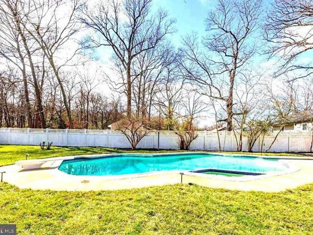 6501 Woodley Rd, Clinton, MD 20735