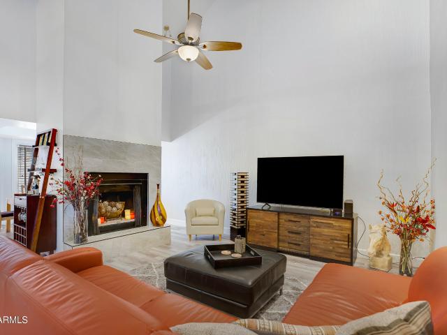 6502 N 10TH Place
