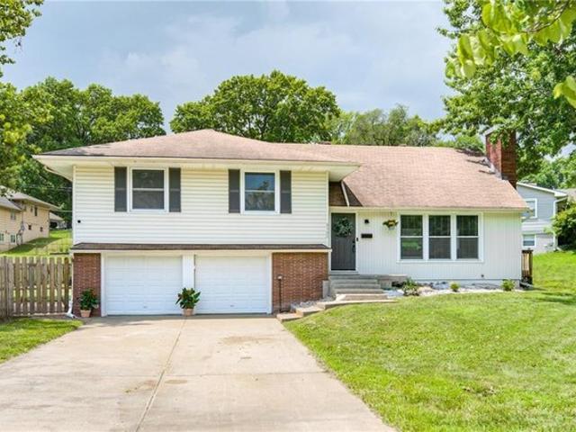 6502 N Main St, Gladstone, MO 64118