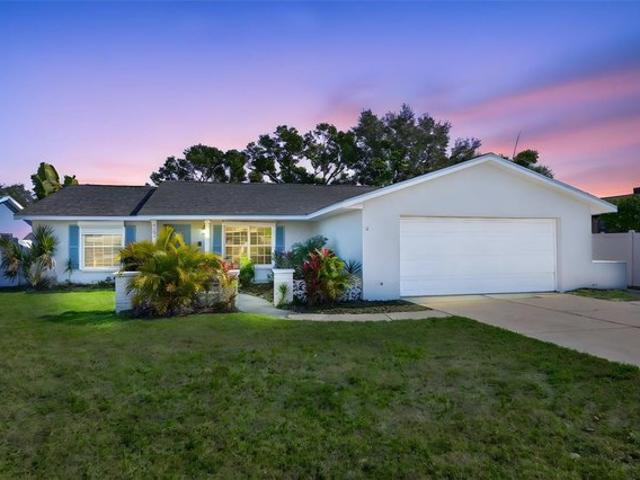 6503 Manila Palm Way, Apollo Beach, FL 33572