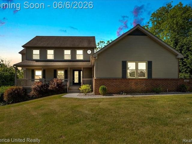 6503 Mountview Ct, Genoa Township, MI 48116