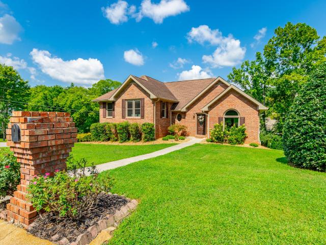 6503 Fox Den Lane