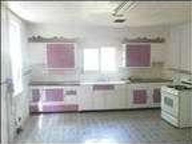 $650 / 3br 3 BR DUPLEX