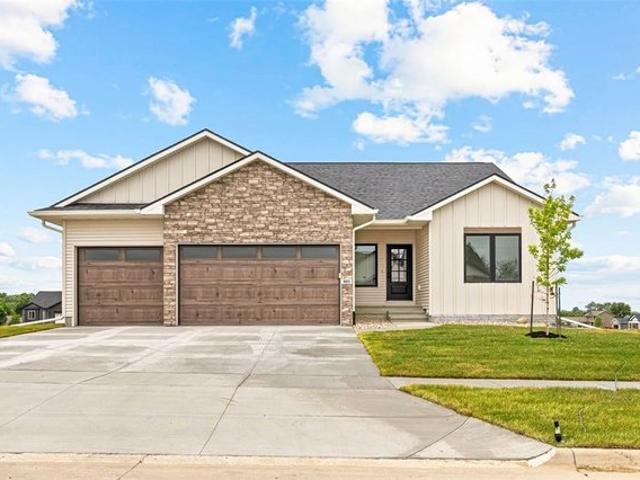 650 17th Ave SW, Mount Vernon, IA 52314