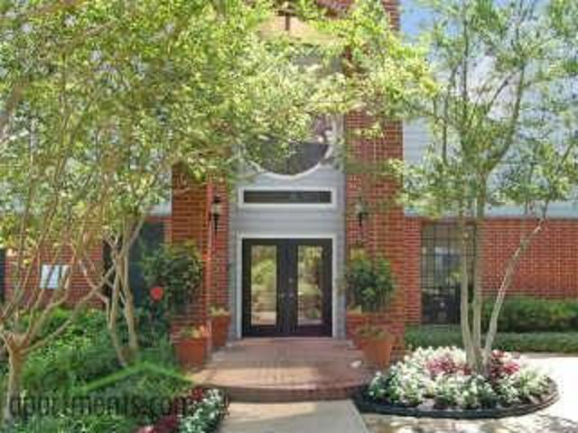 $650 / 1br 752ft² *WoW! Spacious 1 bed 1 bath 752 sq. ft. Price Drop! Only $650.00