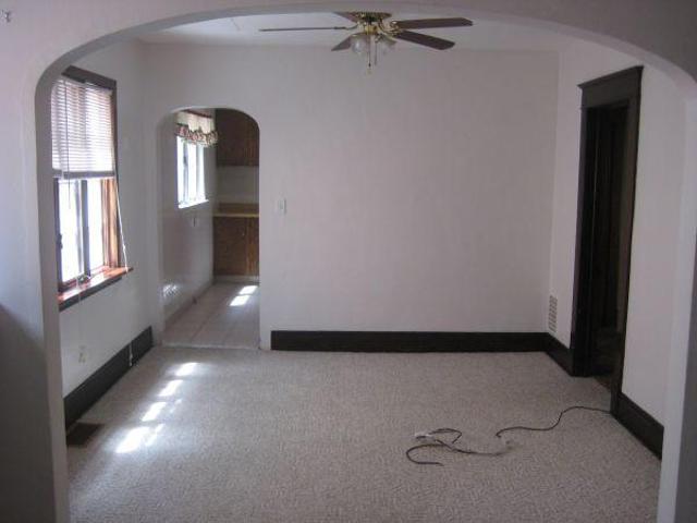 $650 / 2br Large 2bdrm. Lower 60 Gualbert/Cheektowaga map