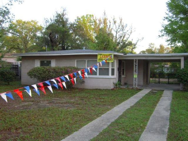 $650 / 2br 750ft² Available Soon! Free Rent Included! 202 North Madison map