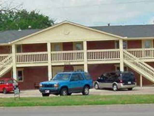 $650 / 2br 750ft² extended stay month to month