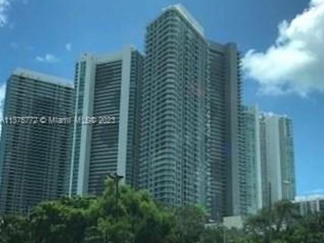 650 32th Street NE #1608, Miami, FL 33137