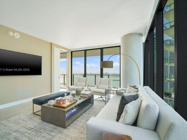 650 32nd St NE #3801, Miami, FL 33137