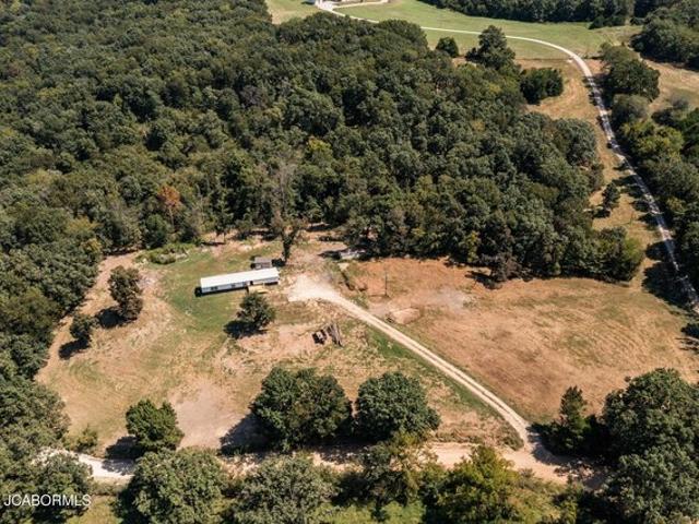 650 County Road 807, Linn, MO 65051
