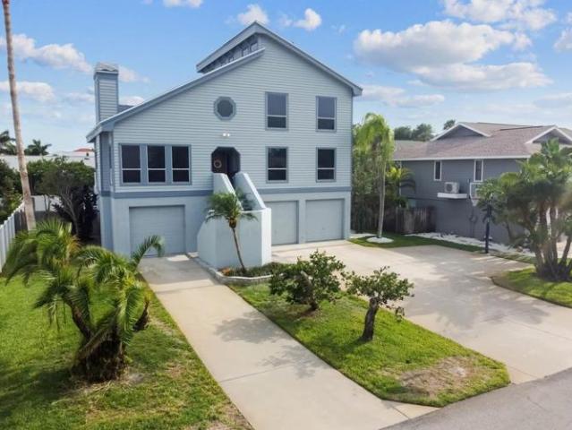 650 Cortez Dr, Tierra Verde, FL 33715
