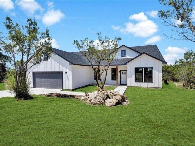 650 Anglers Rdg, Bluff Dale, TX 76433