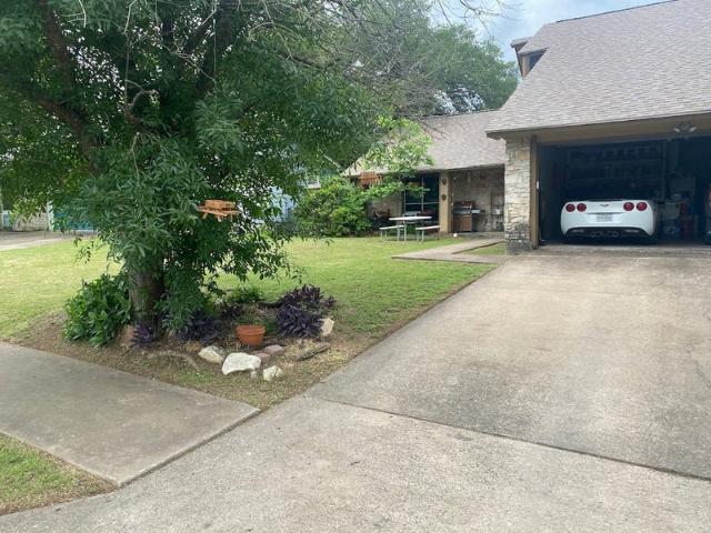 $650 ABP Seeking Female Roommate Southwest Austin