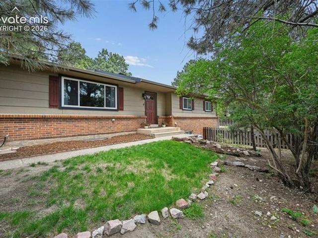 650 Allegheny Dr, Colorado Springs, CO 80919