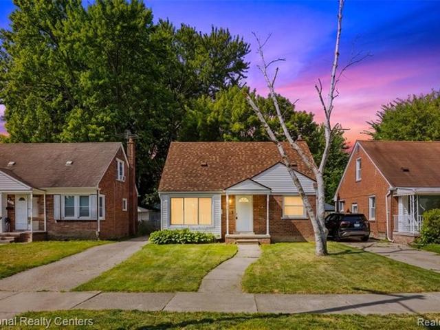 650 Arlington St, Inkster, MI 48141