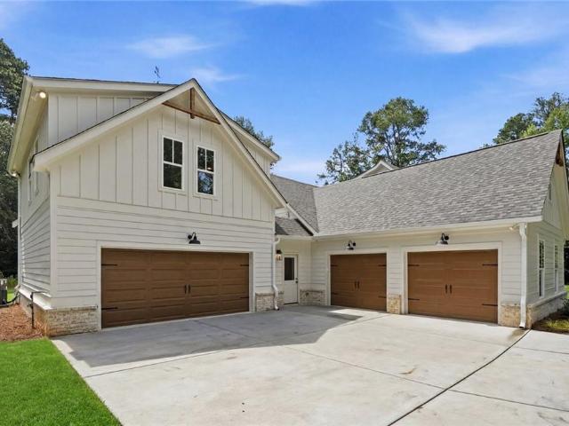 650 Gordon Combs Road NW