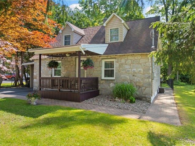 650 Daytona St, Utica, NY 13502
