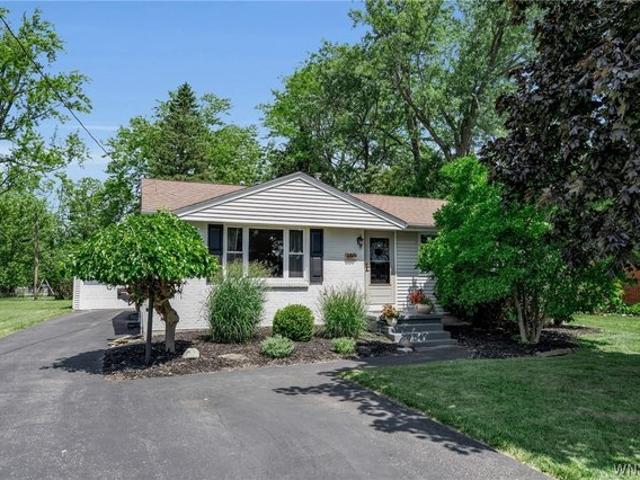 650 E And West Rd, Buffalo, NY 14224