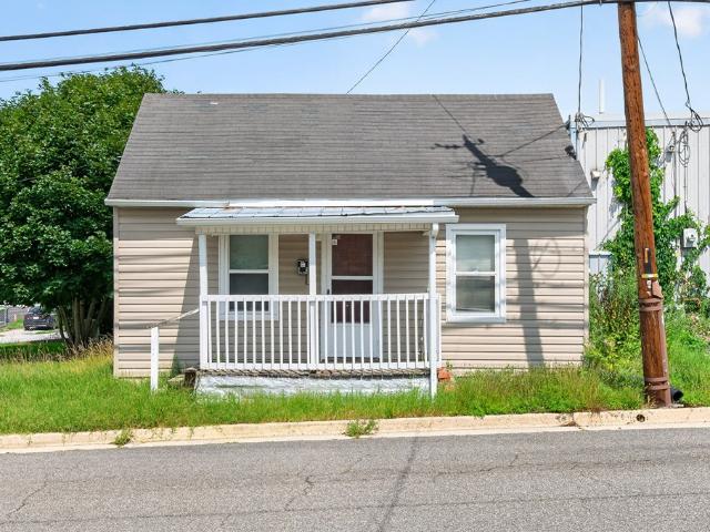 650 E Spring