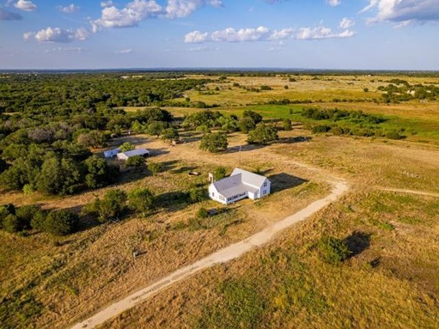 650 FM 914, Hico, TX 76457