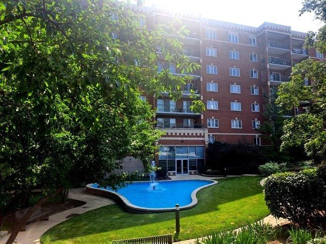 650 S River Rd Unit 301, Des Plaines, IL 60016