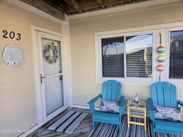 650 Salter Path Rd Apt 203, Pine Knoll Shores, NC 28512