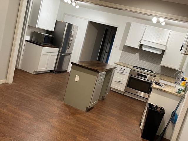 $650 room for rent, w/ private bathroom