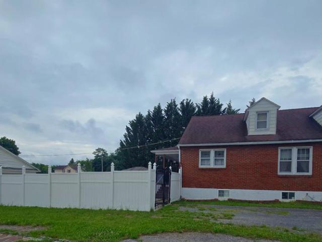 650 W Piedmont Street