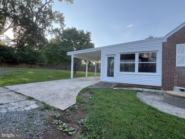 650 Walker Rd, Great Falls, VA 22066 | MLS #VAFX2253