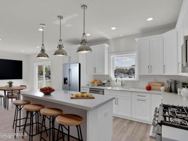 650 Washington Ave, Union Beach, NJ 07735