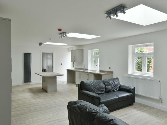 £650 To Let