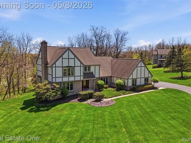 6514 Mountview Ct, Genoa Township, MI 48116