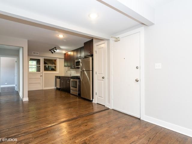 6515 N Seeley Avenue # 2W